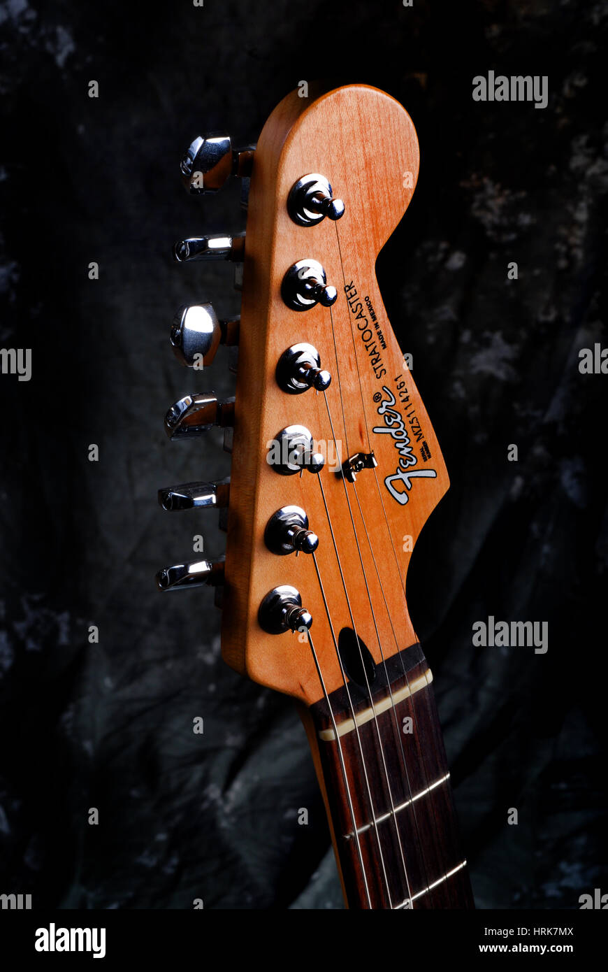 tuning knobs of electric guitar Stock Photo - Alamy