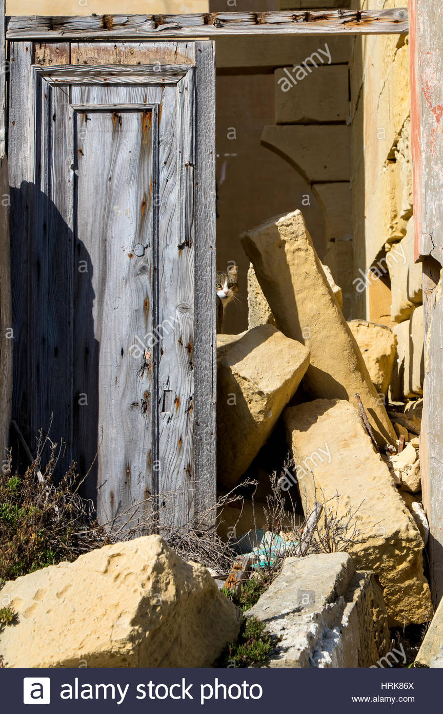 Broken Down Building Stock Photos & Broken Down Building Stock Images ...