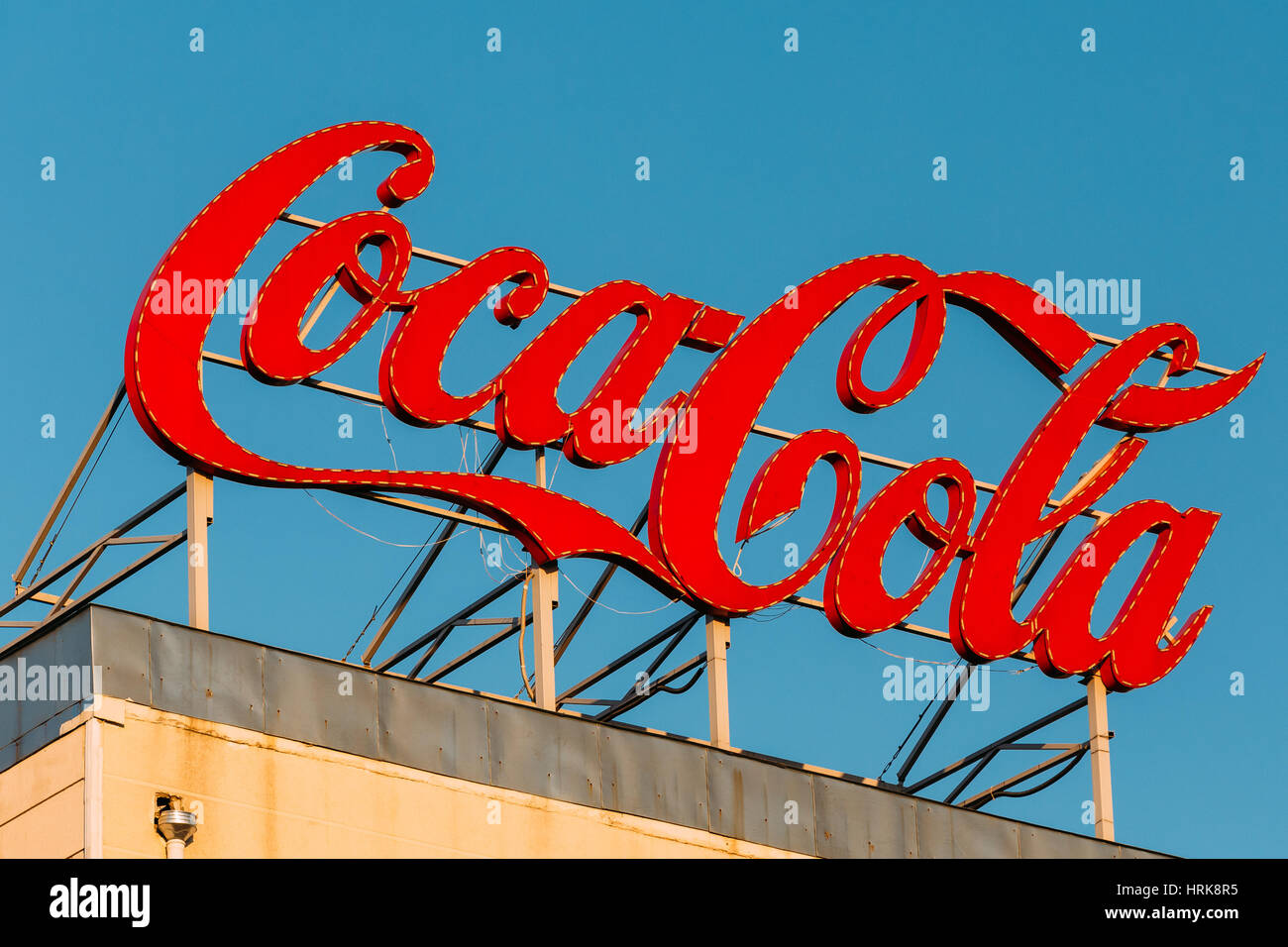 Coca cola logo old hi-res stock photography and images - Alamy