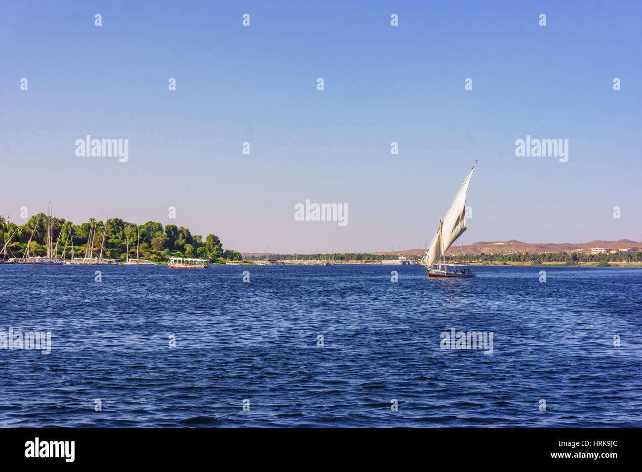 Egyptian landscape distant view hi-res stock photography and images - Alamy