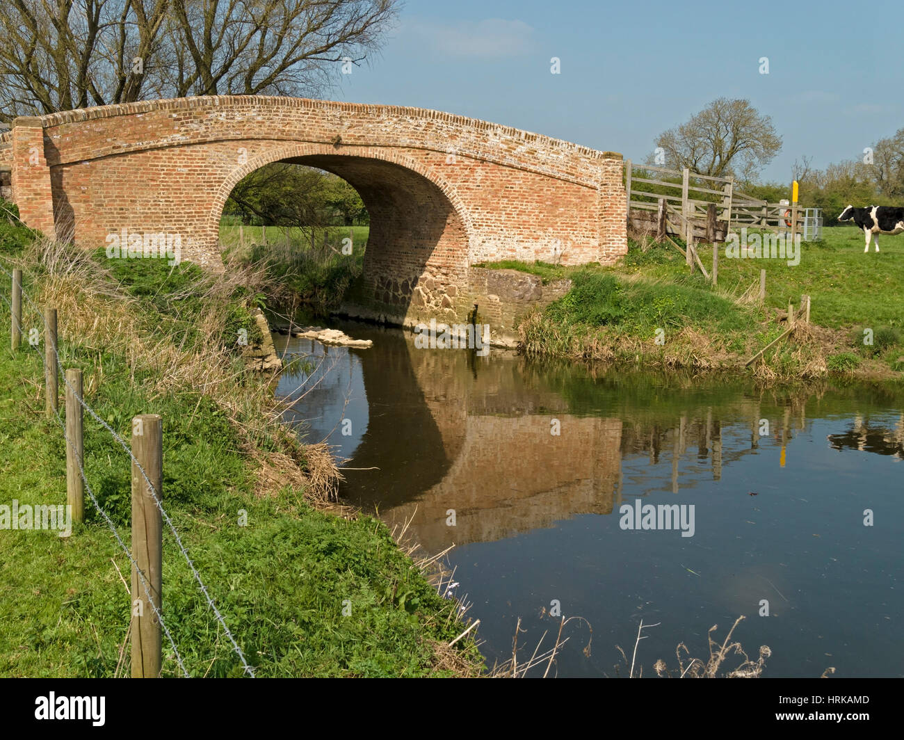 Old Brick Bridge Uk High Resolution Stock Photography and Images - Alamy