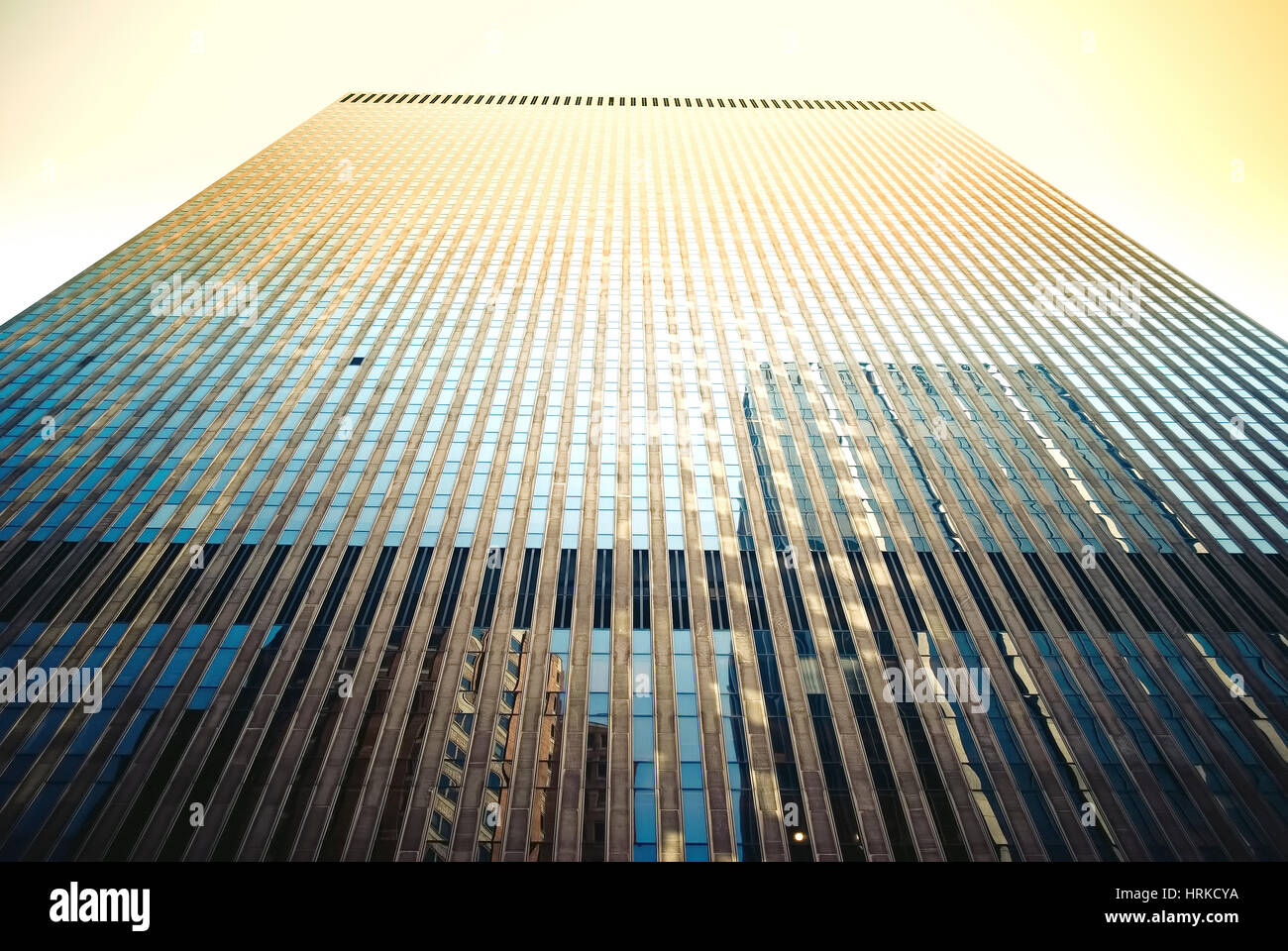 City office building hi-res stock photography and images - Alamy