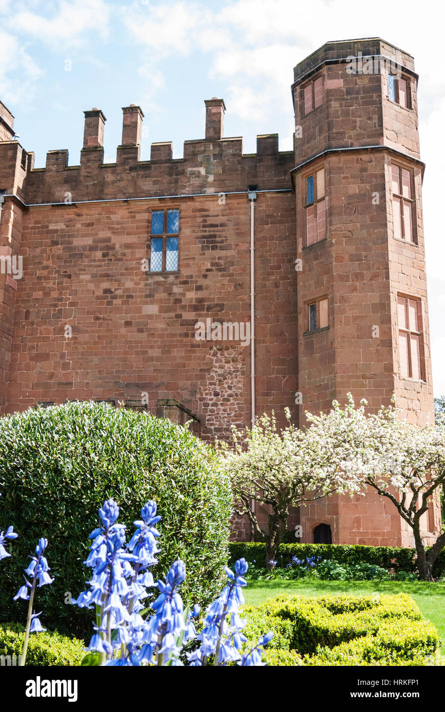 Kenilworth Castle, Kenilworth, Warwickshire, England, UK Stock Photo ...