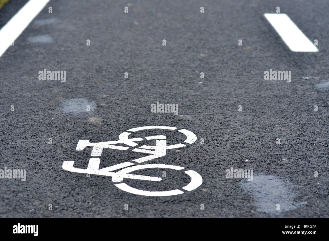 Bicycle road sign, bike lane Stock Photo - Alamy
