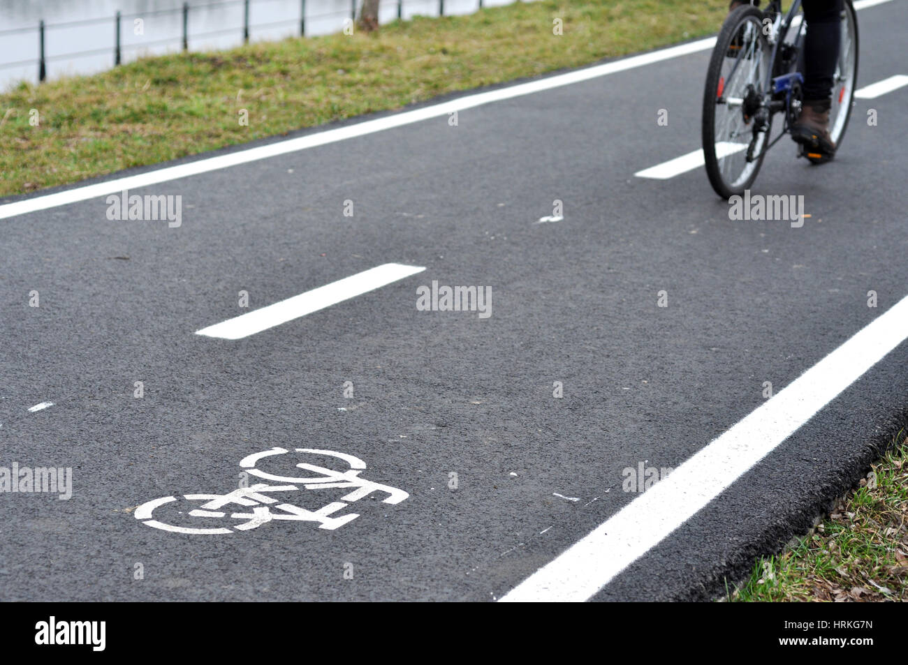 Bicycle road sign, bike lane Stock Photo - Alamy