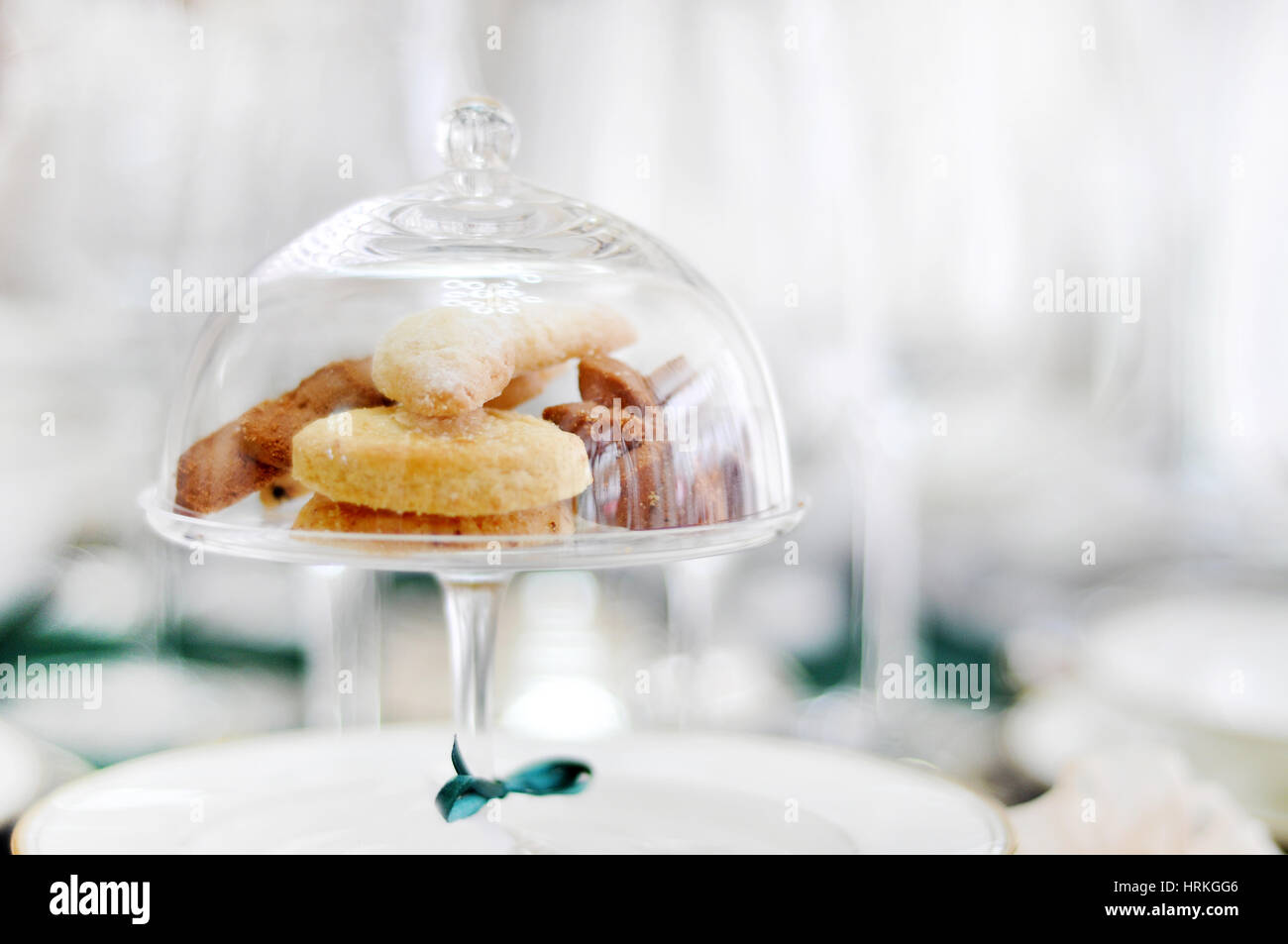 Bell jar cover hi-res stock photography and images - Alamy