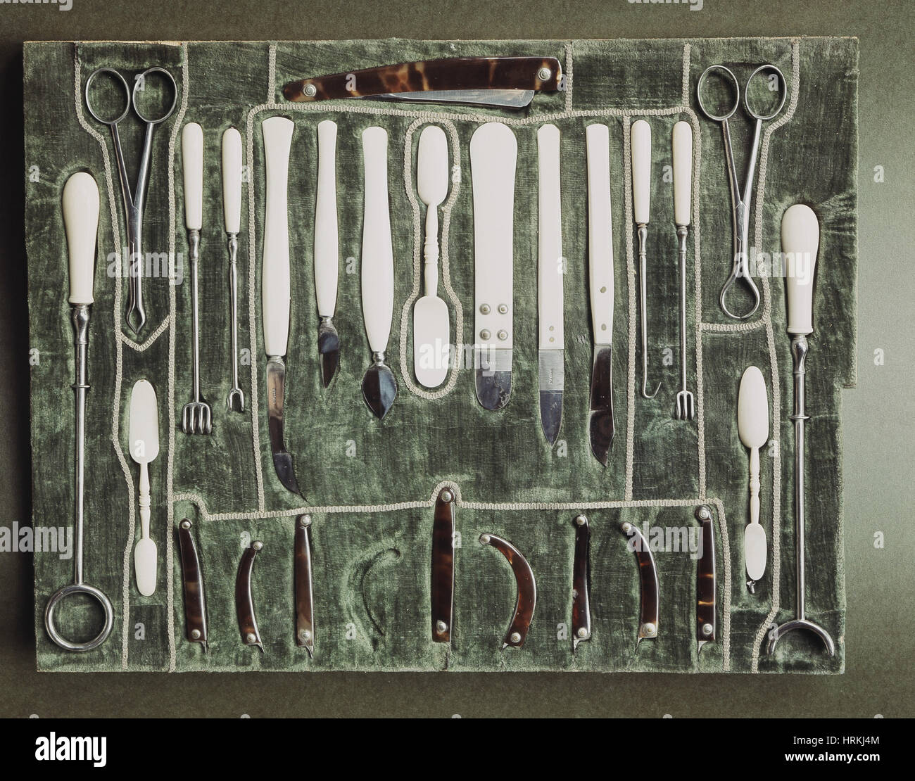 1700s medical instruments hi-res stock photography and images - Alamy