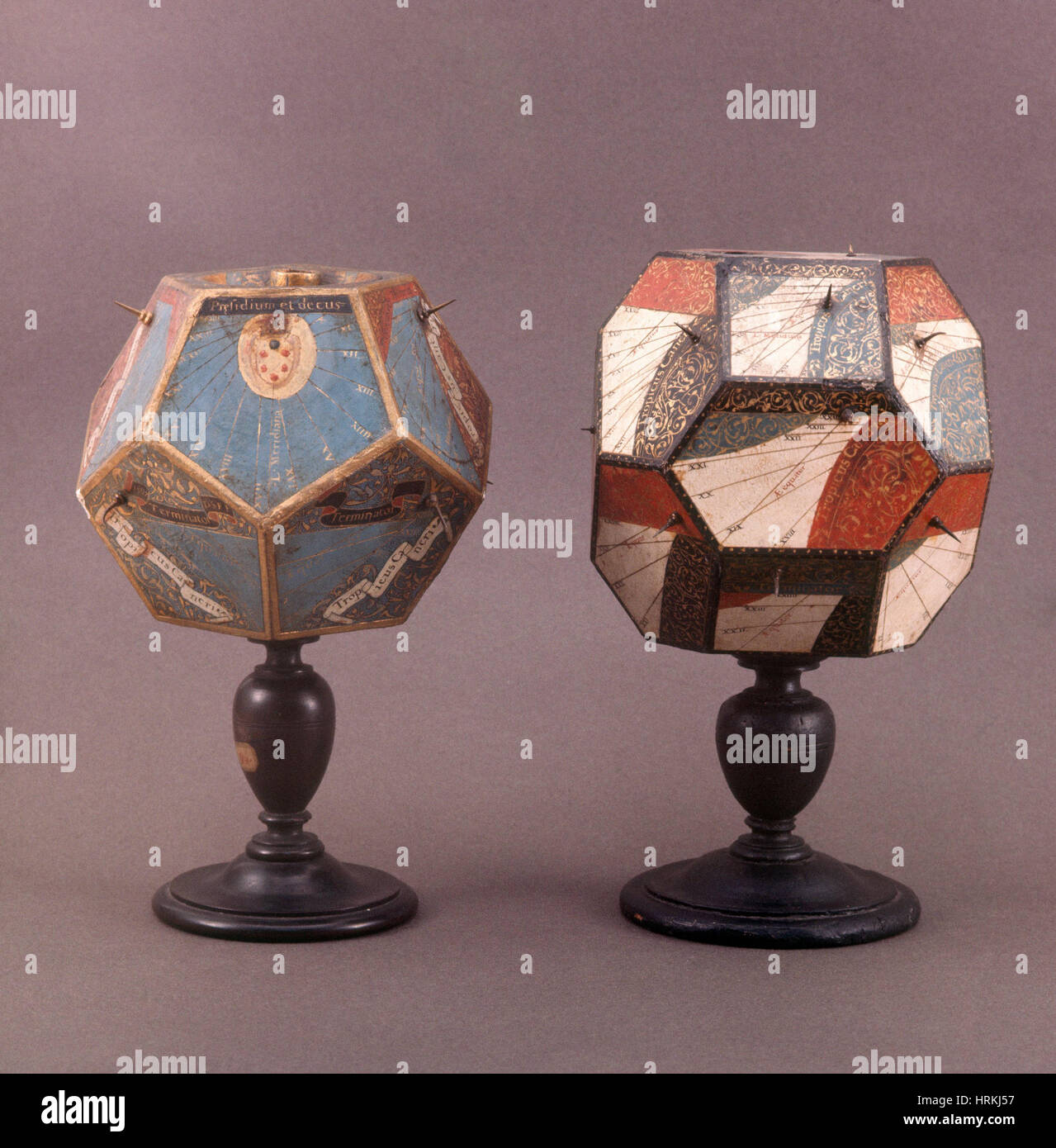 Prismatic sundial hi-res stock photography and images - Alamy