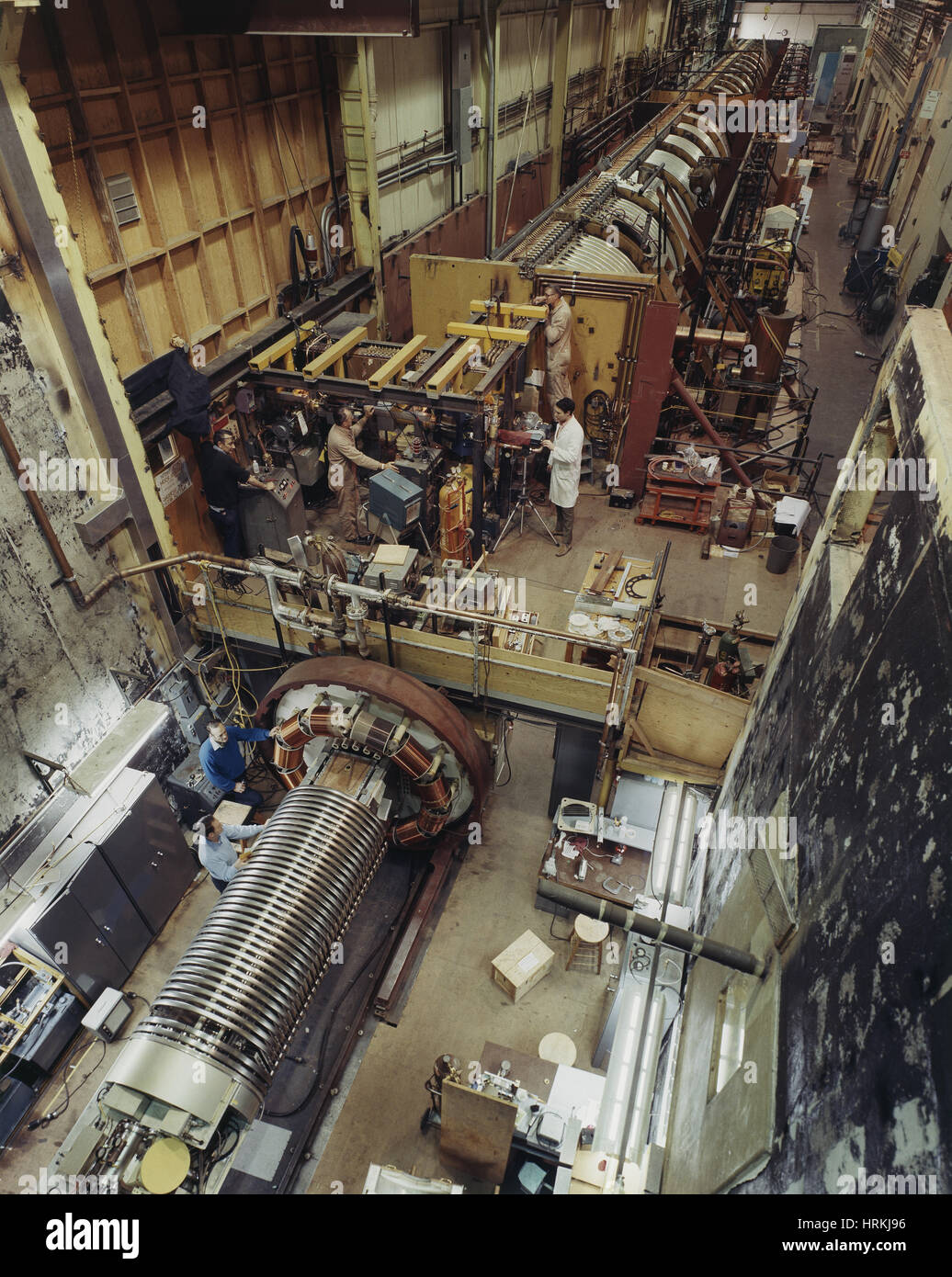 1970s laboratory hi-res stock photography and images - Alamy