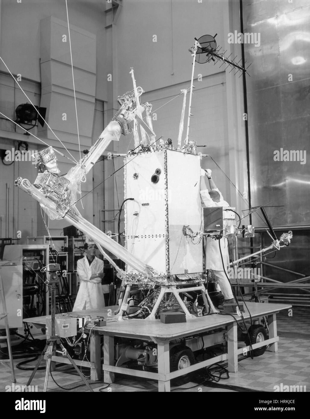 Geophysical hi-res stock photography and images - Alamy