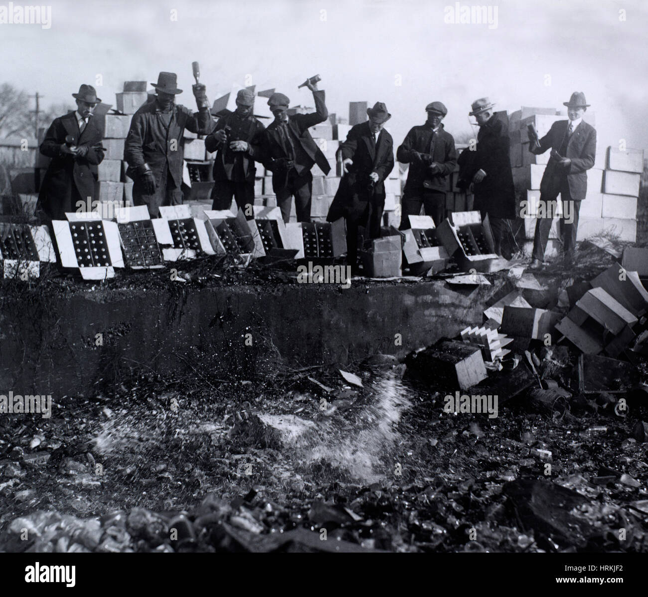 Prohibition 1920s hi-res stock photography and images - Alamy