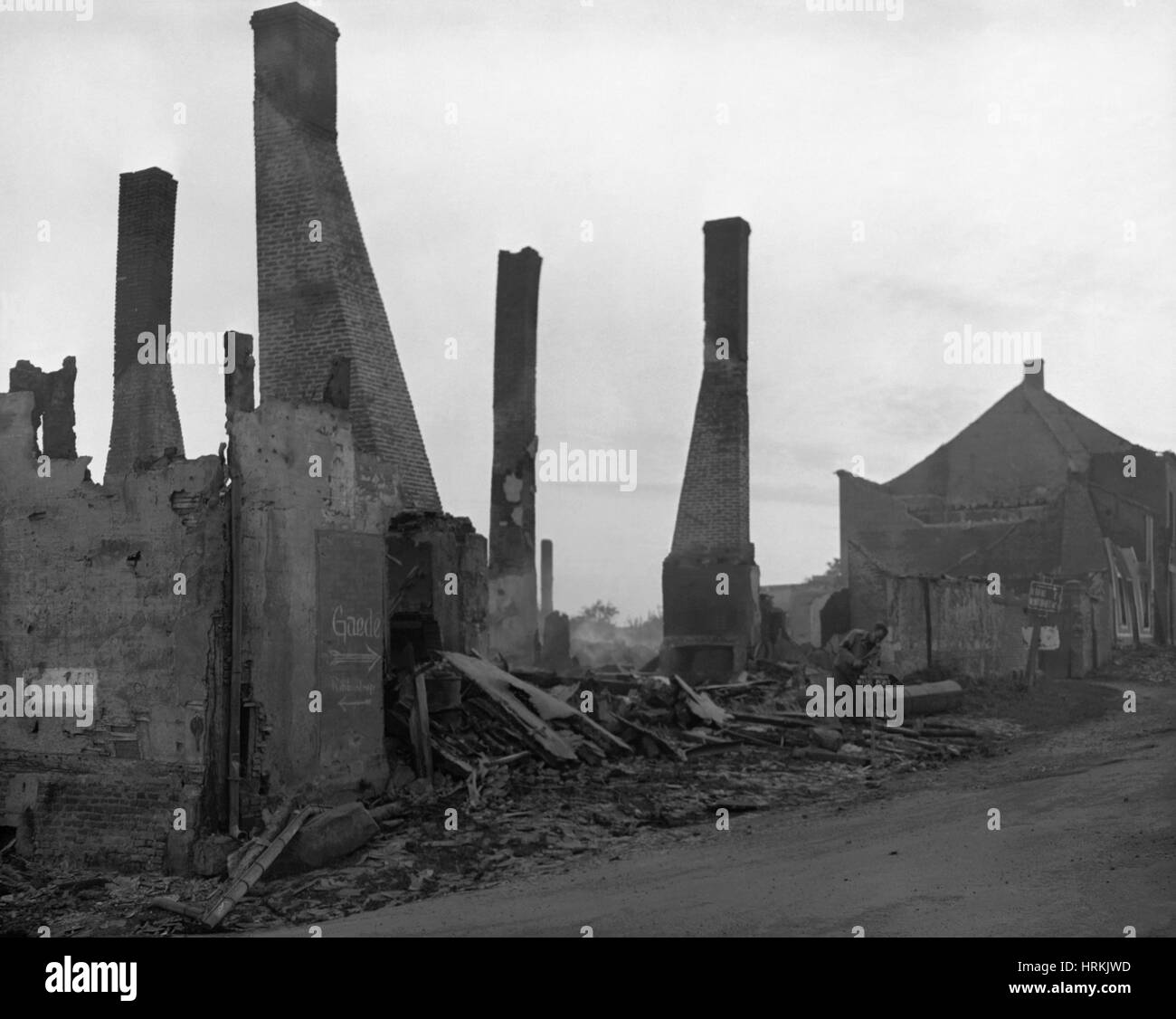 Wartime hi-res stock photography and images - Alamy