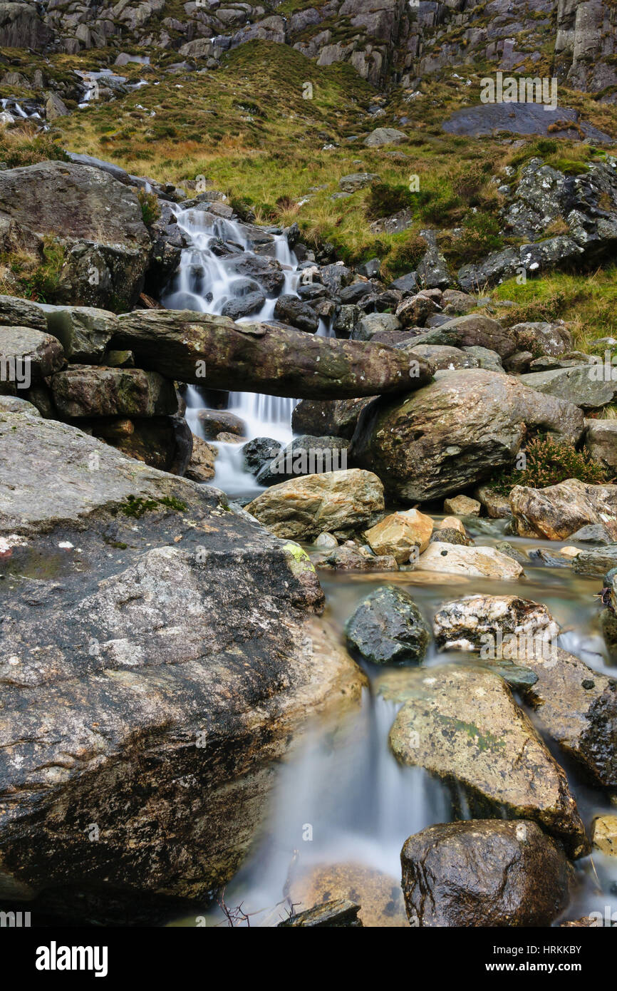 Idwal snowdonia mountain rocks river hi-res stock photography and ...