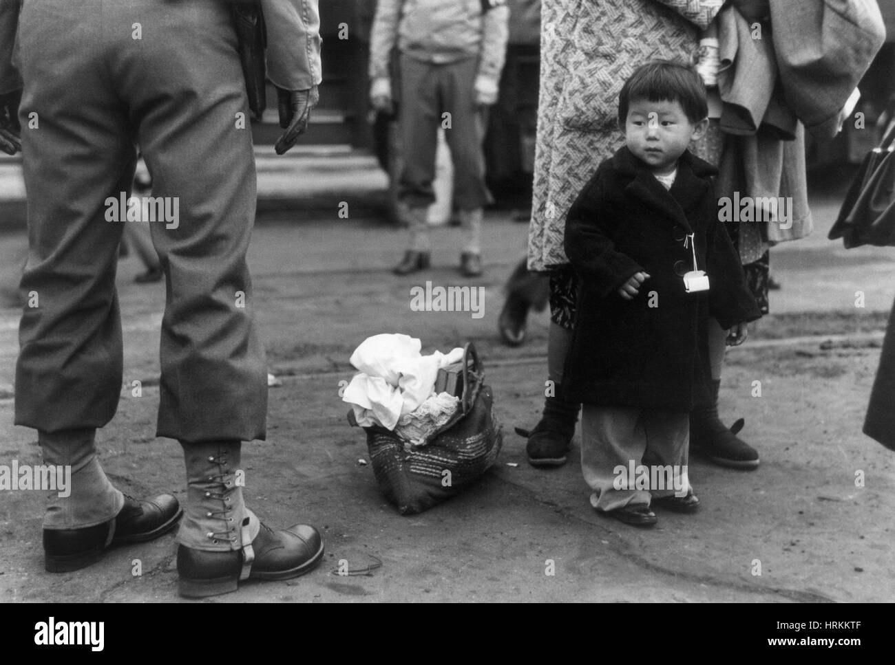 Internment of Japanese-Americans, 1942 Stock Photo - Alamy