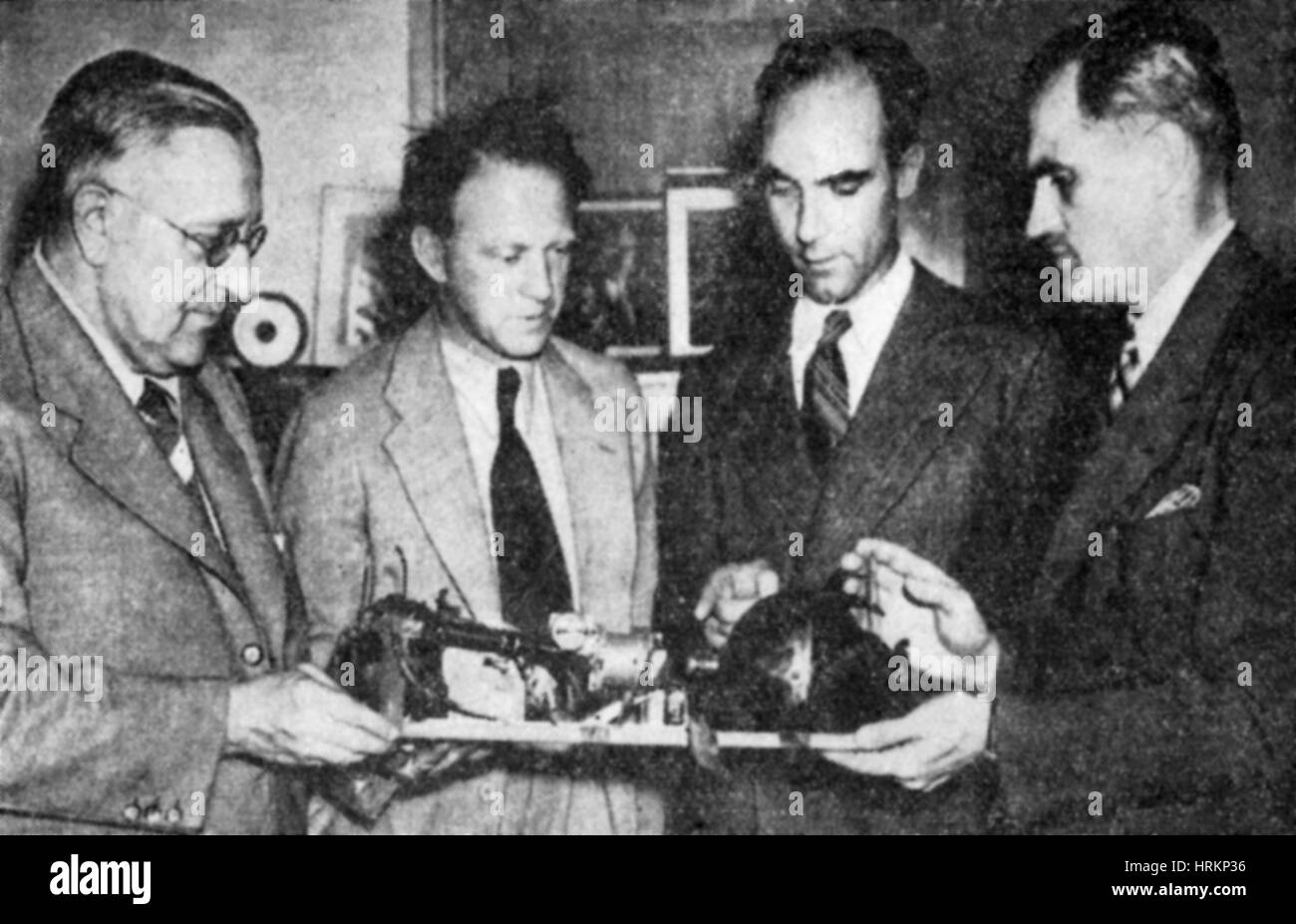 Physicist nobel prize winner Black and White Stock Photos & Images - Alamy