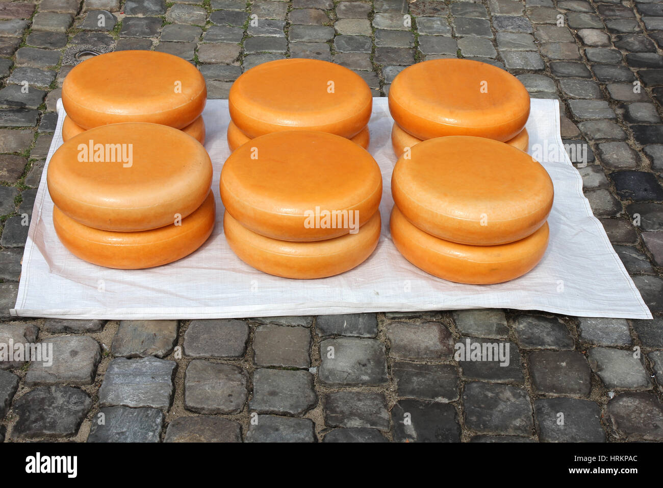 traditional merchant cheese market in Gouda/ Netherlands Stock Photo ...