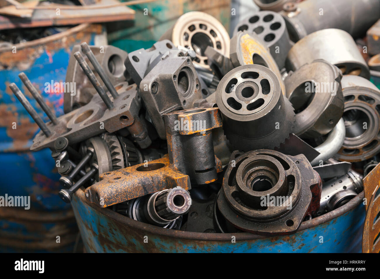 scrap metal ,hydraulic parts close up Stock Photo - Alamy