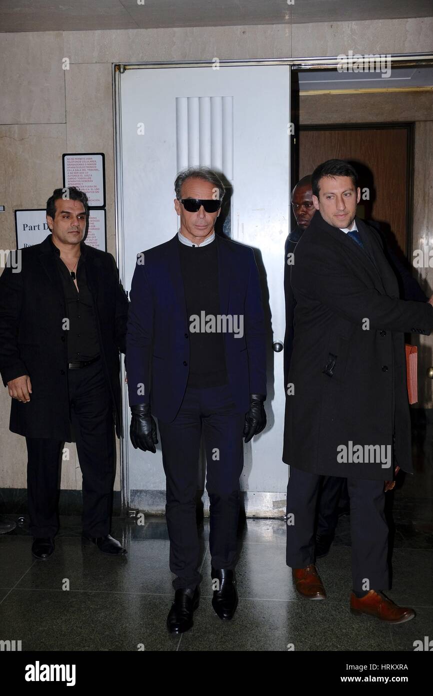 Jocelyn wildenstein lloyd klein hi-res stock photography and images - Alamy