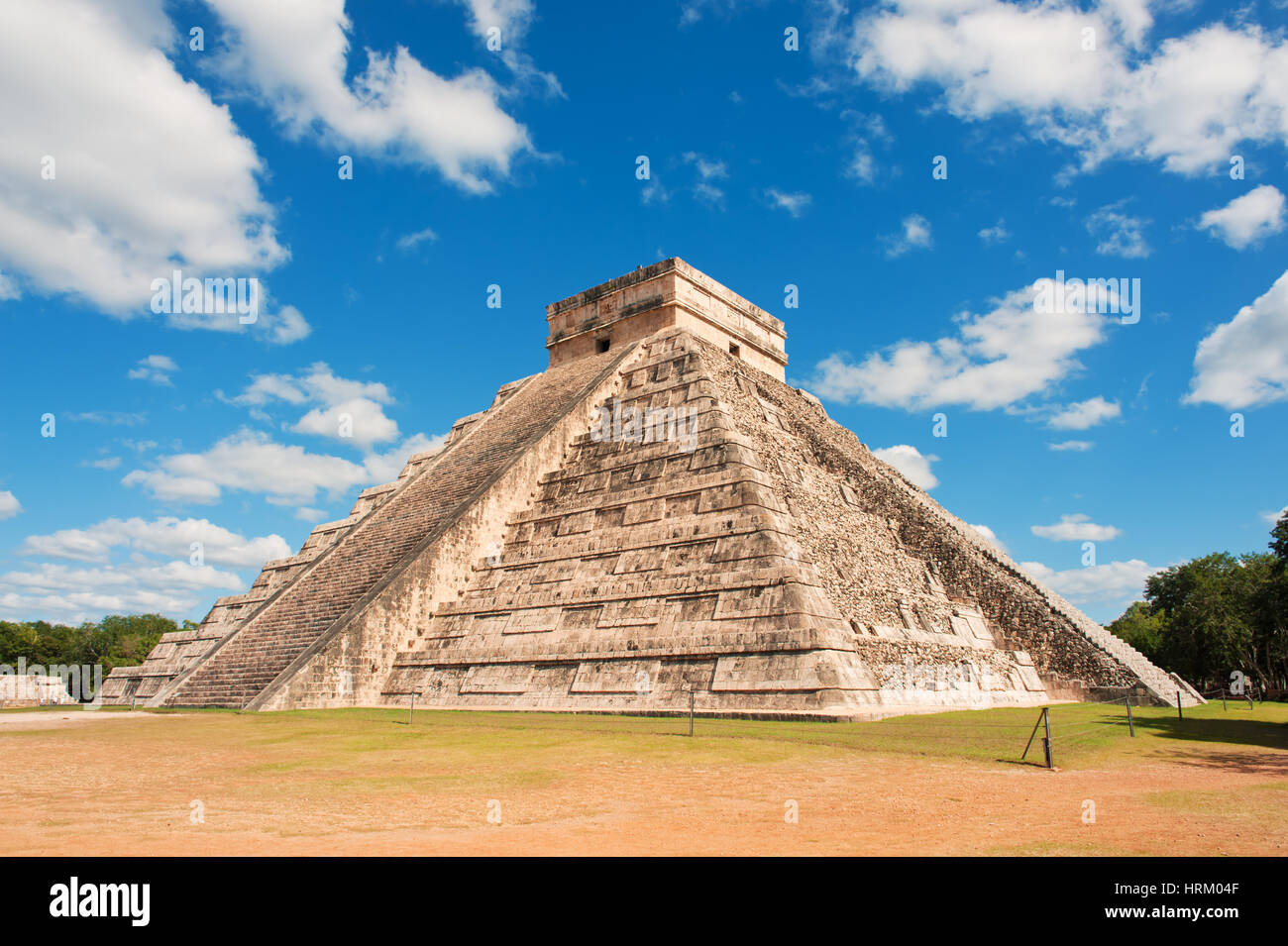 Pyramid of Kukulkan, Chichen Itza, Mexico Stock Photo - Alamy