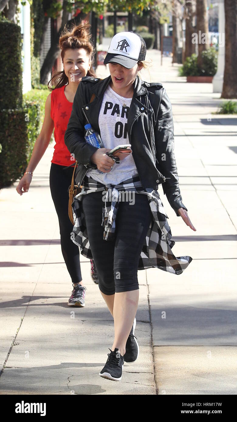 Hilary Duff attending her Monday morning workout at Training Mate gym ...