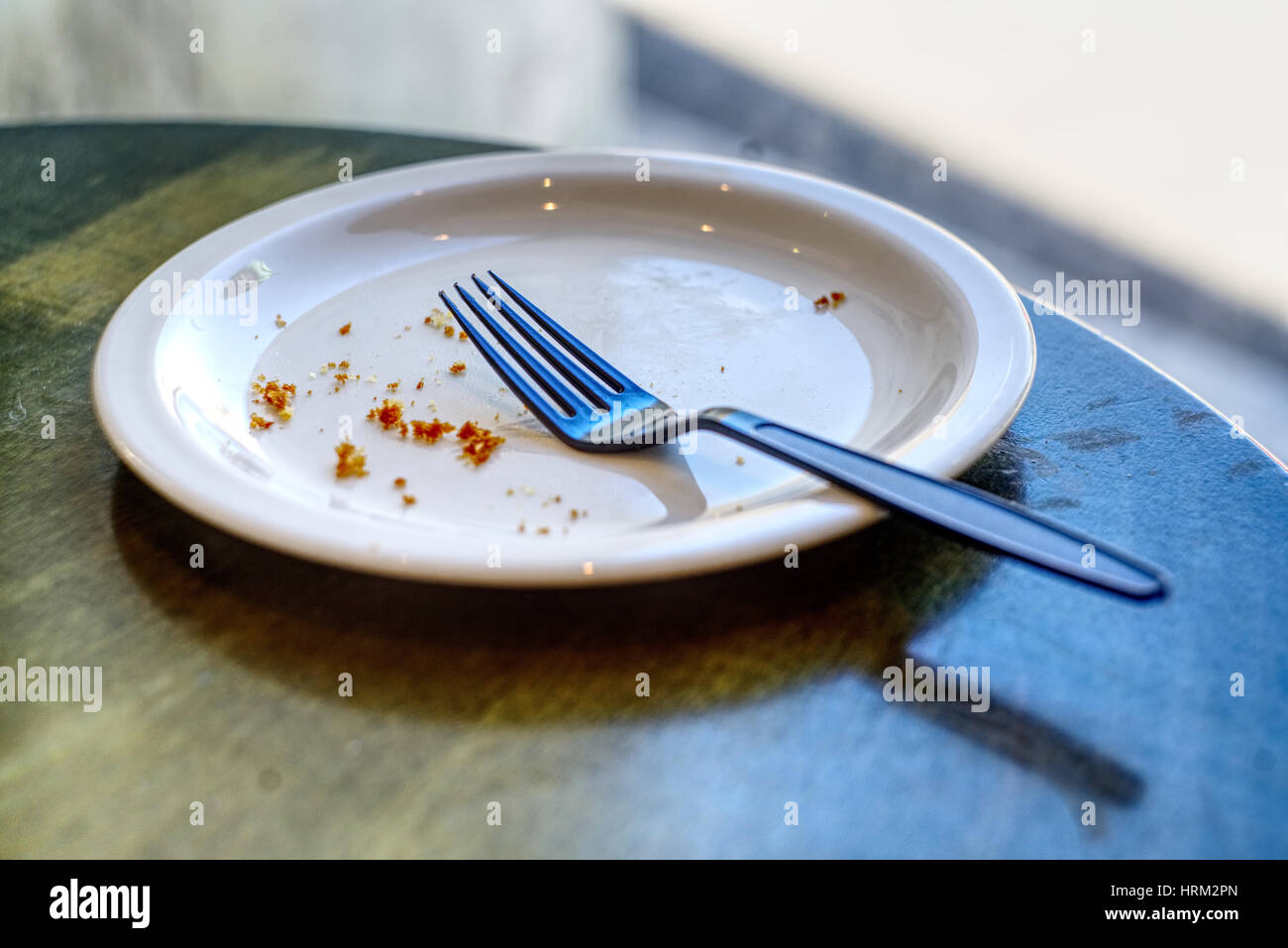 Plastic utensil place setting hi-res stock photography and images - Alamy
