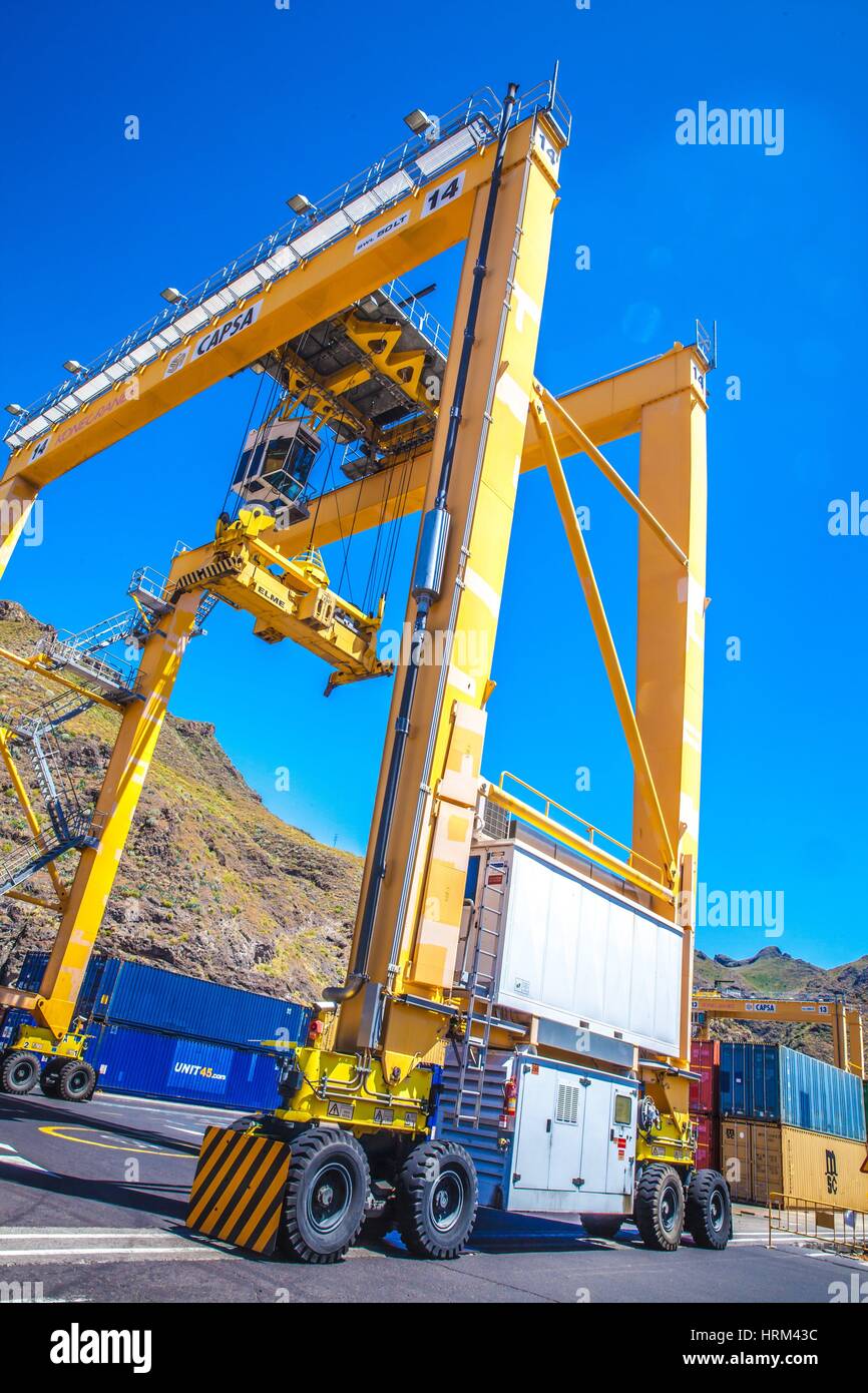 Unloading System High Resolution Stock Photography and Images - Alamy