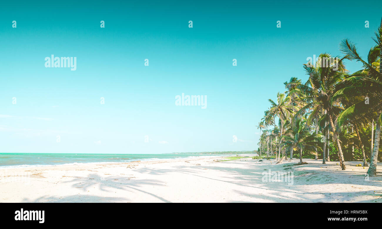 Colombia travel beach caribbean sea hi-res stock photography and images ...