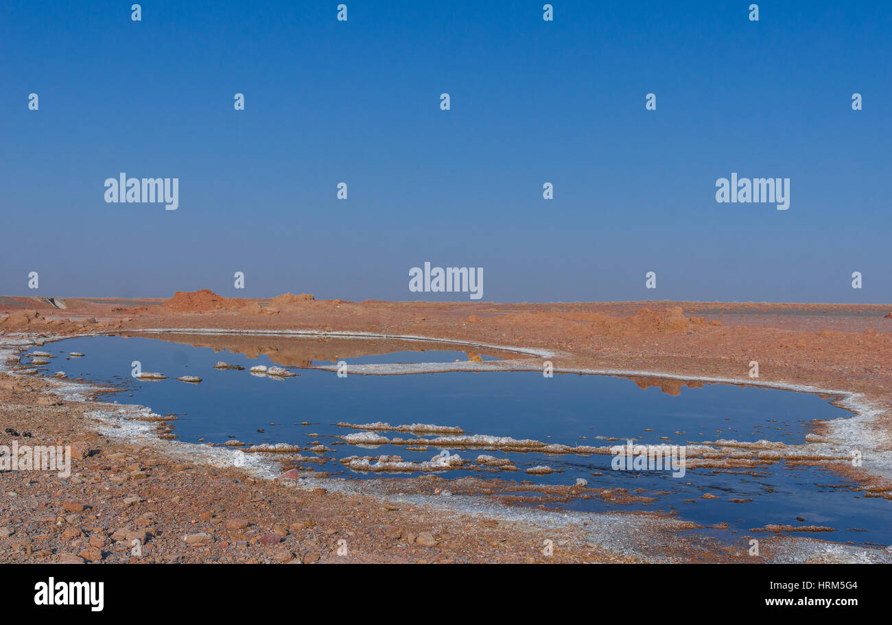 view on freshwater source in desert by Varzaneh in Iran Stock Photo - Alamy