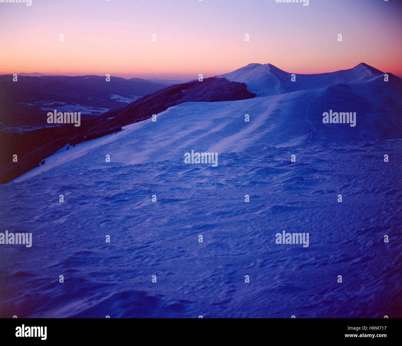 Ground mountains hi-res stock photography and images - Alamy