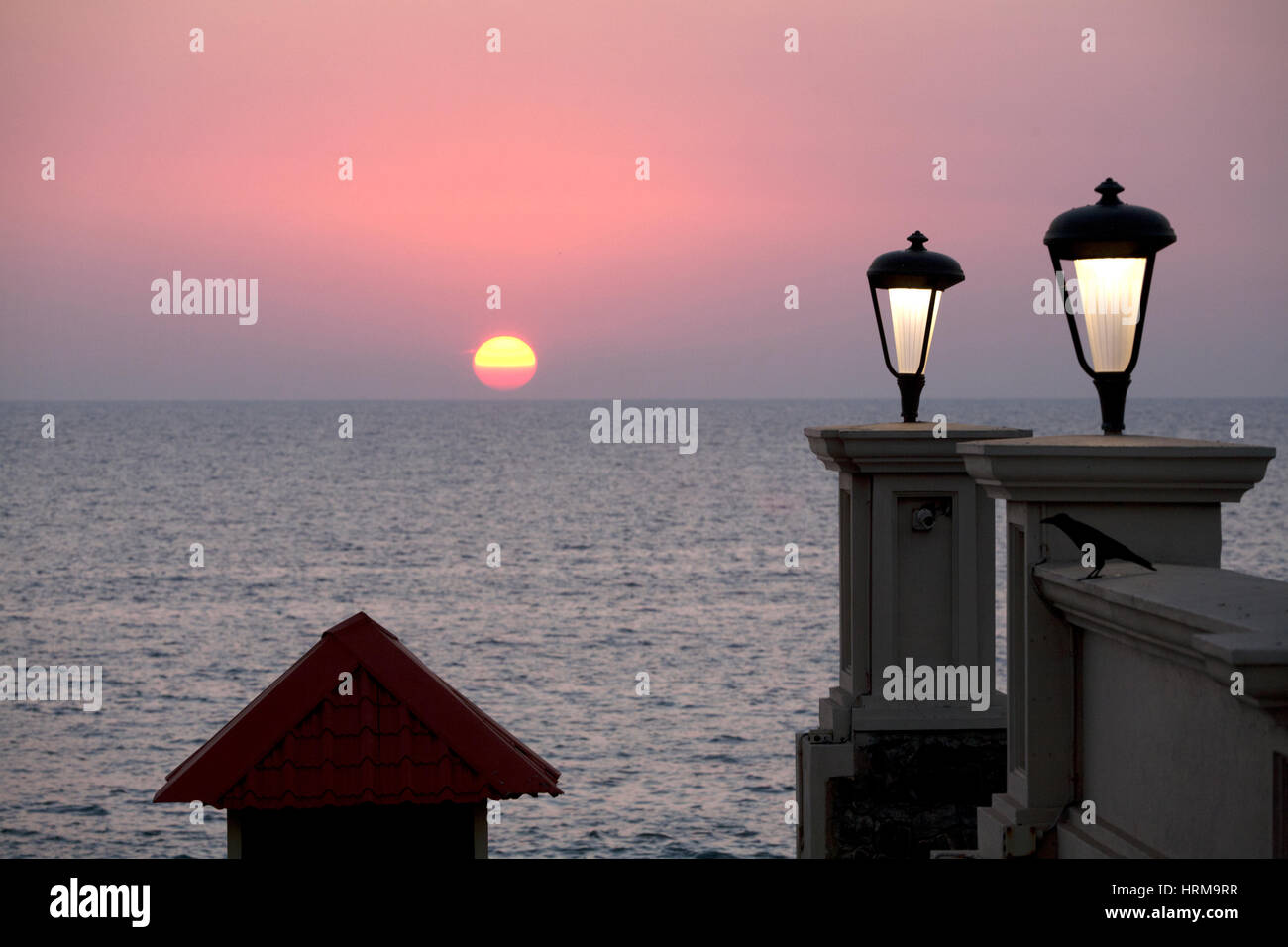 indian ocean colombo sri lanka Stock Photo - Alamy