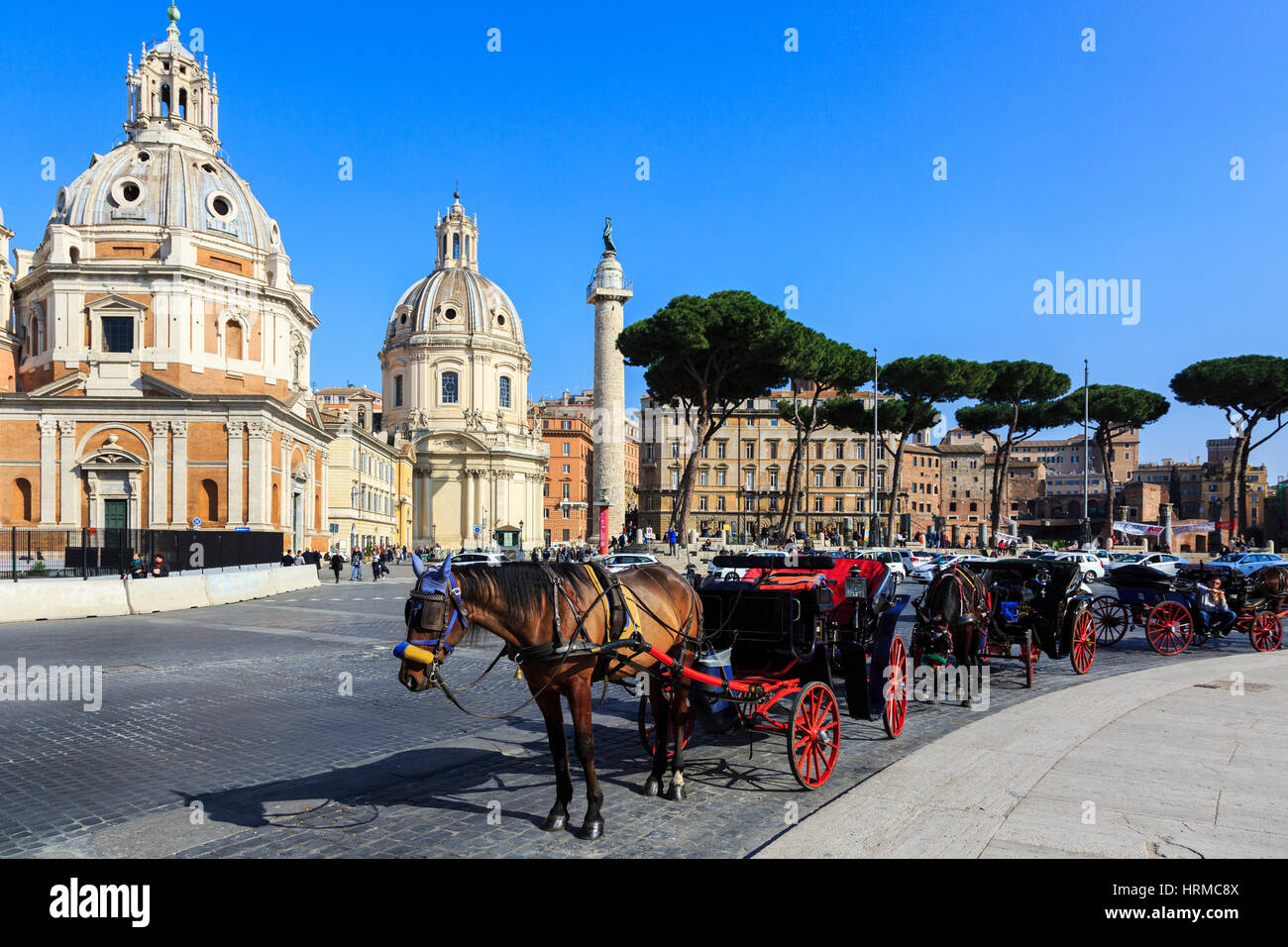 Roman horse carriage hi-res stock photography and images - Alamy