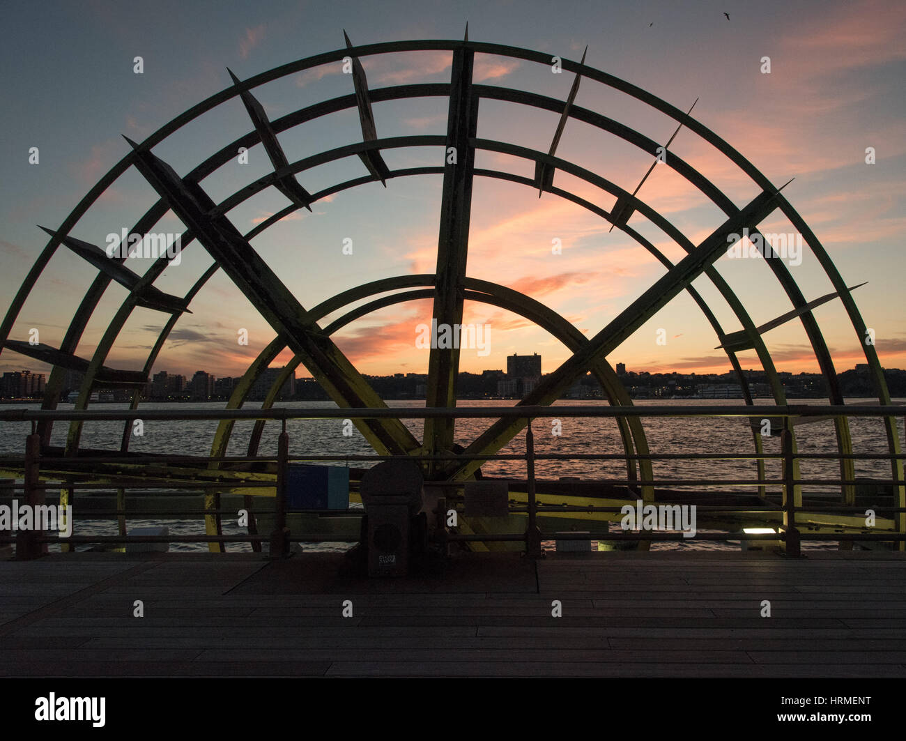 Water wheel at Chelsea Piers, Manhattan Stock Photo - Alamy