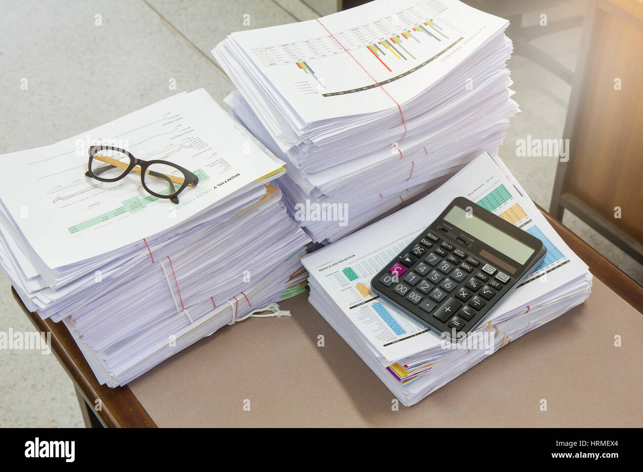 Business Concept, Pile of unfinished documents on office desk, Stack of ...