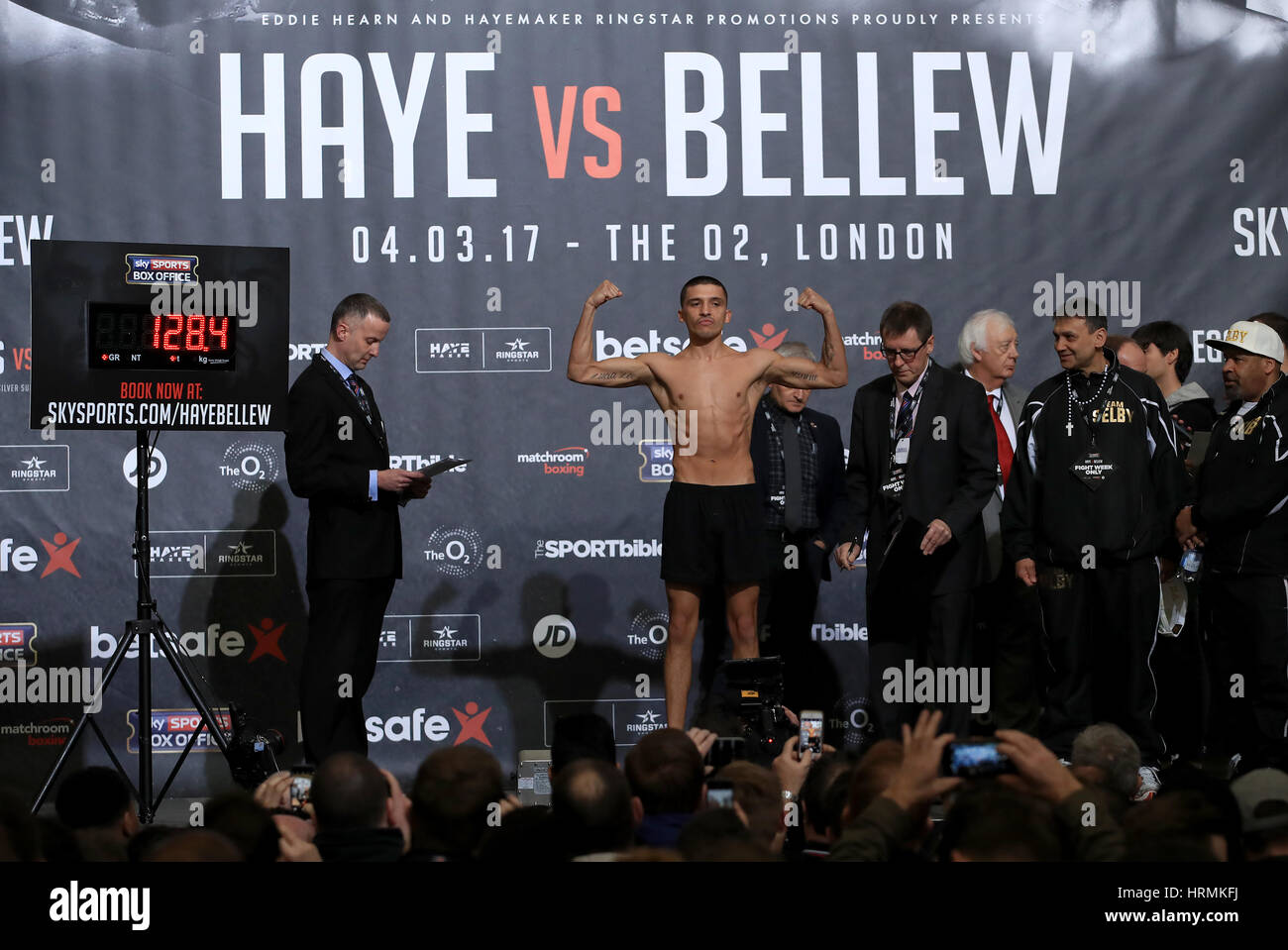 Tony selby hi-res stock photography and images - Alamy