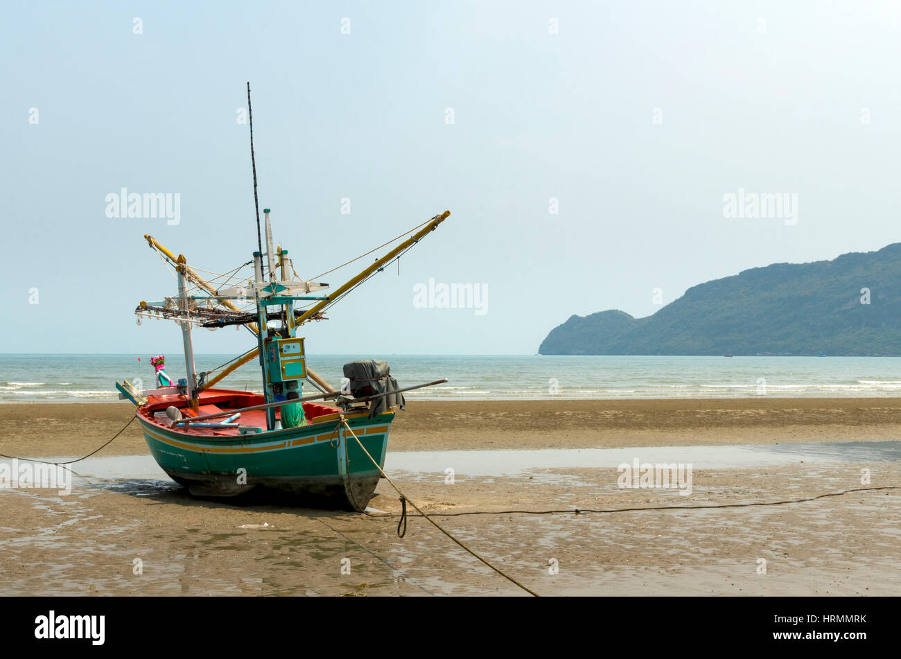 Stuck anchor hi-res stock photography and images - Alamy