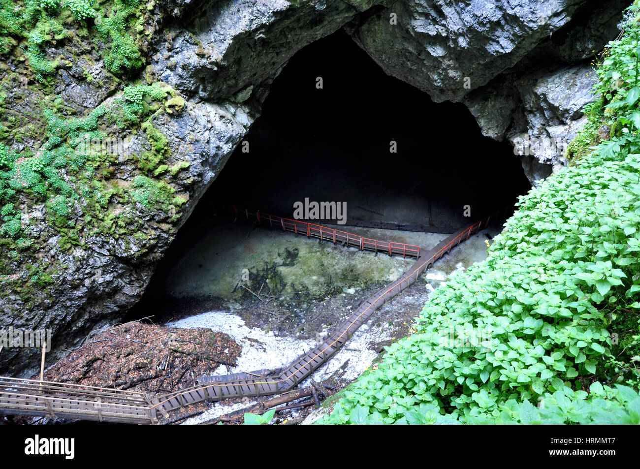 Underground glacier romania hi-res stock photography and images - Alamy