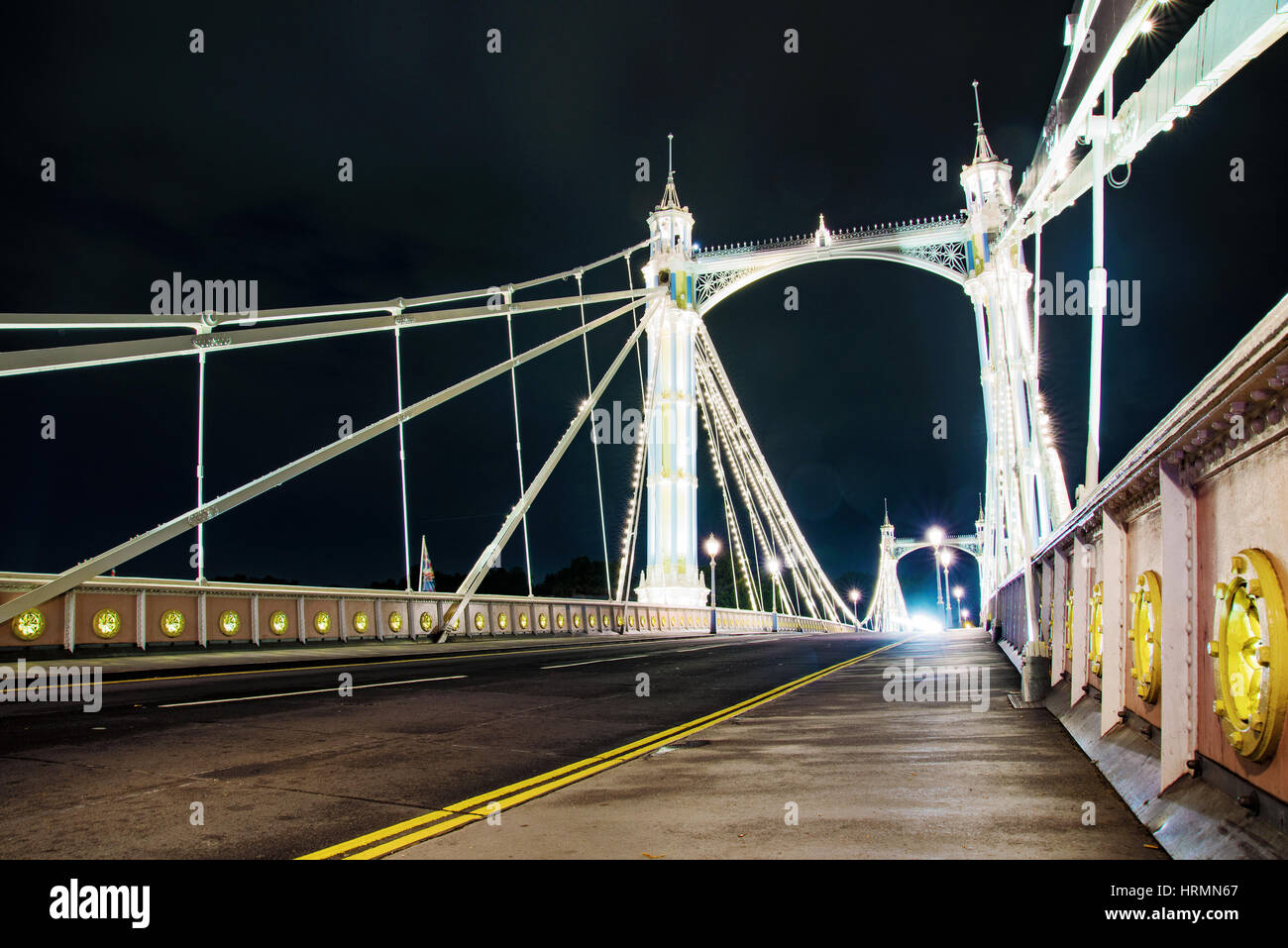 Night view of Chelsea bridge Stock Photo - Alamy