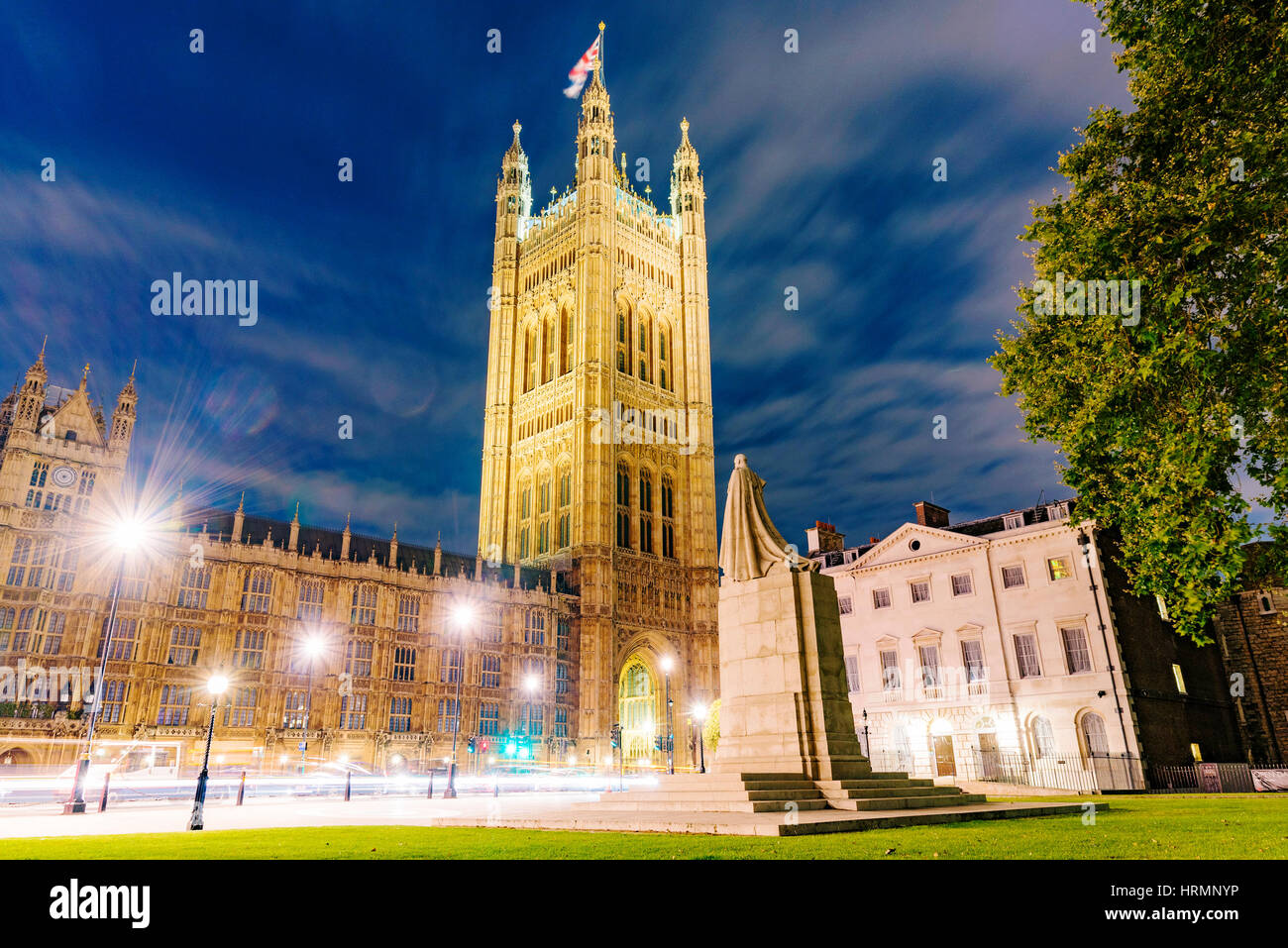 Victorian houses at night hi-res stock photography and images - Alamy