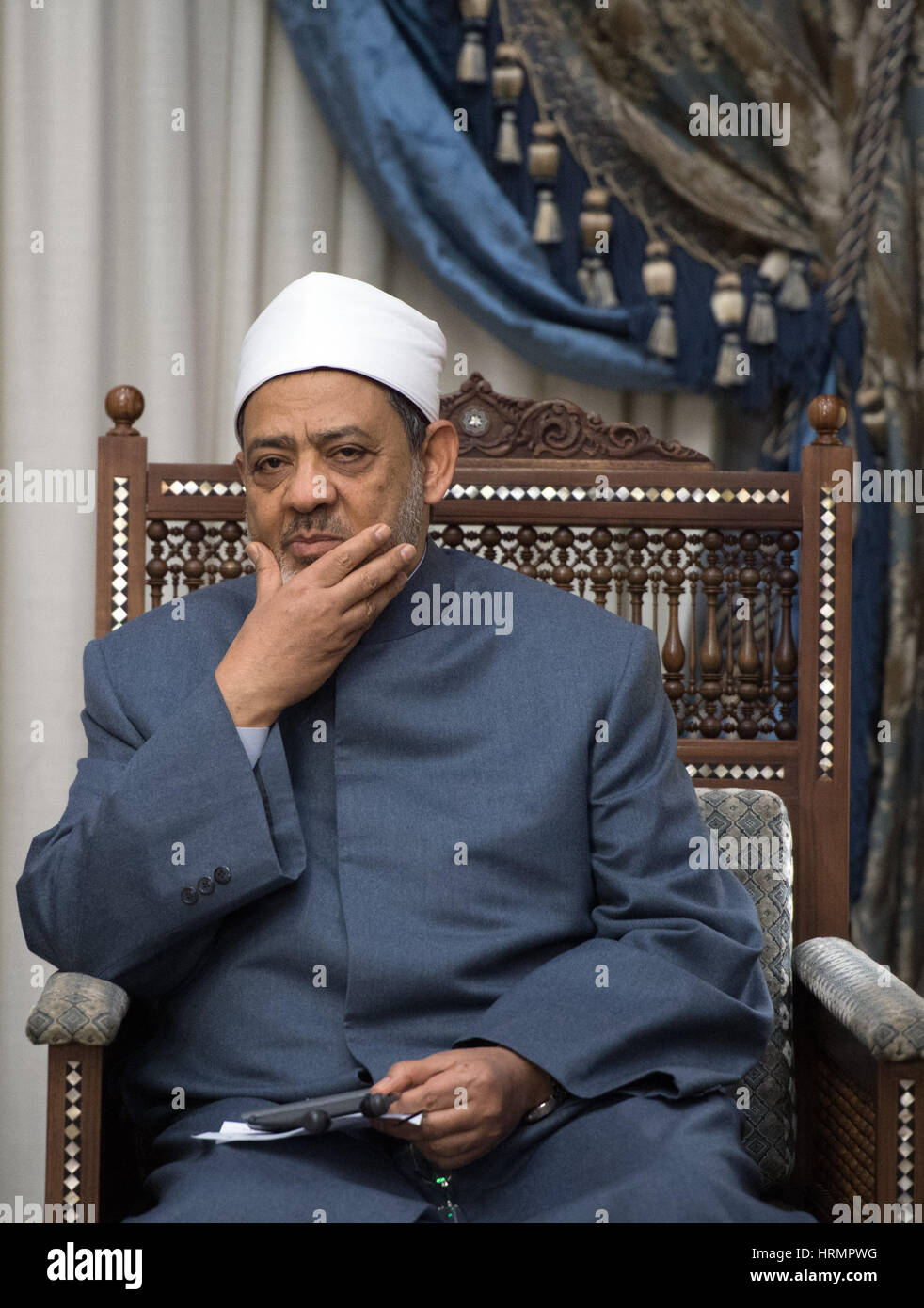 Cairo, Egypt. 2nd Mar, 2017. Grand Imam of al-Azhar, Ahmed el-Tayeb ...