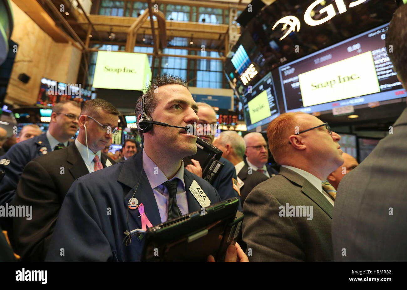 Nyse floor hi-res stock photography and images - Alamy