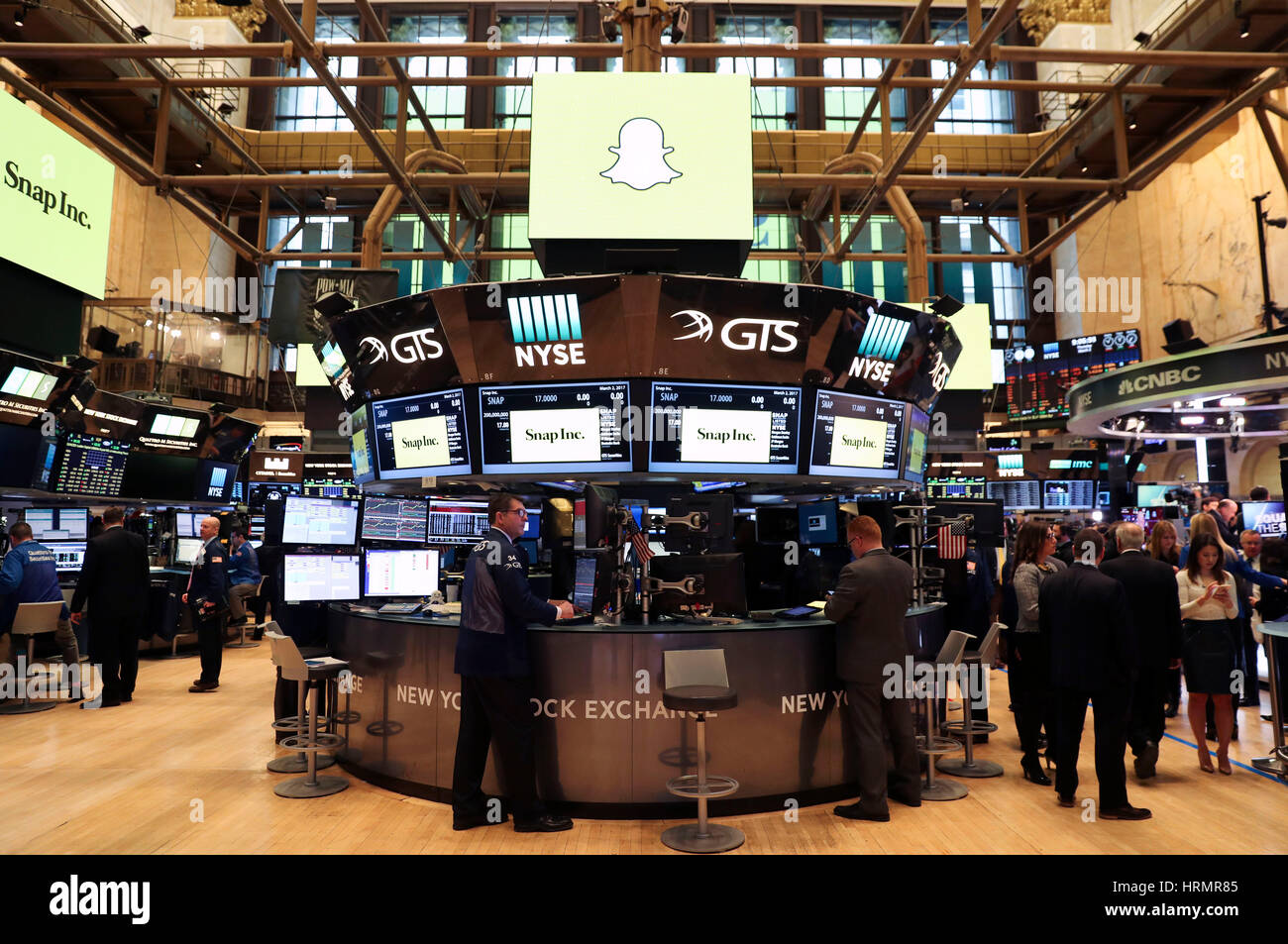 Nyse floor hi-res stock photography and images - Alamy