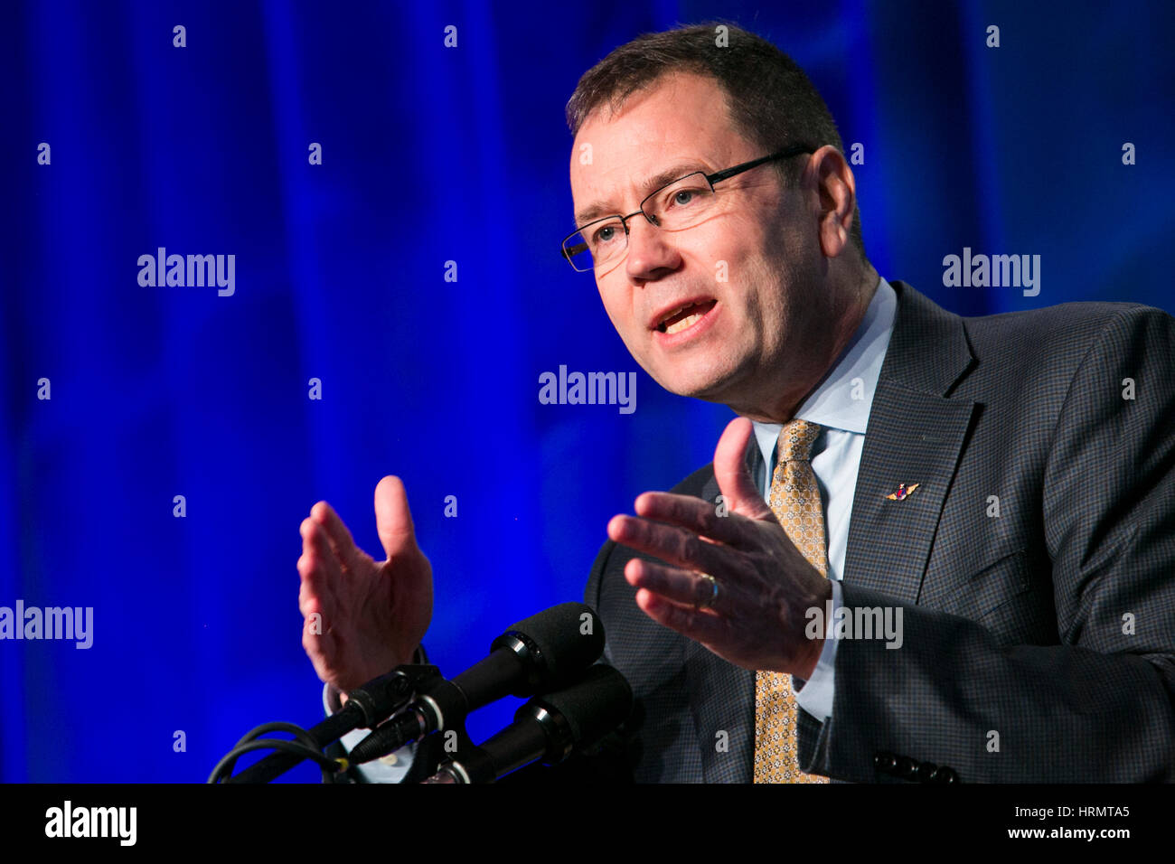 Air 2 s hi-res stock photography and images - Alamy