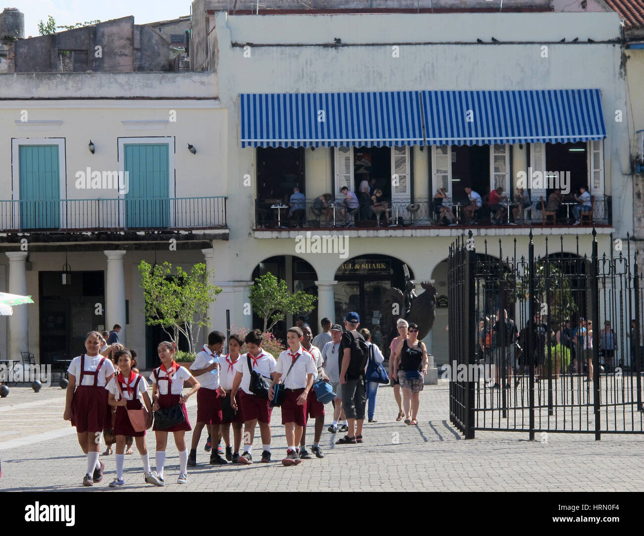 Cuban school uniforms hi-res stock photography and images - Alamy