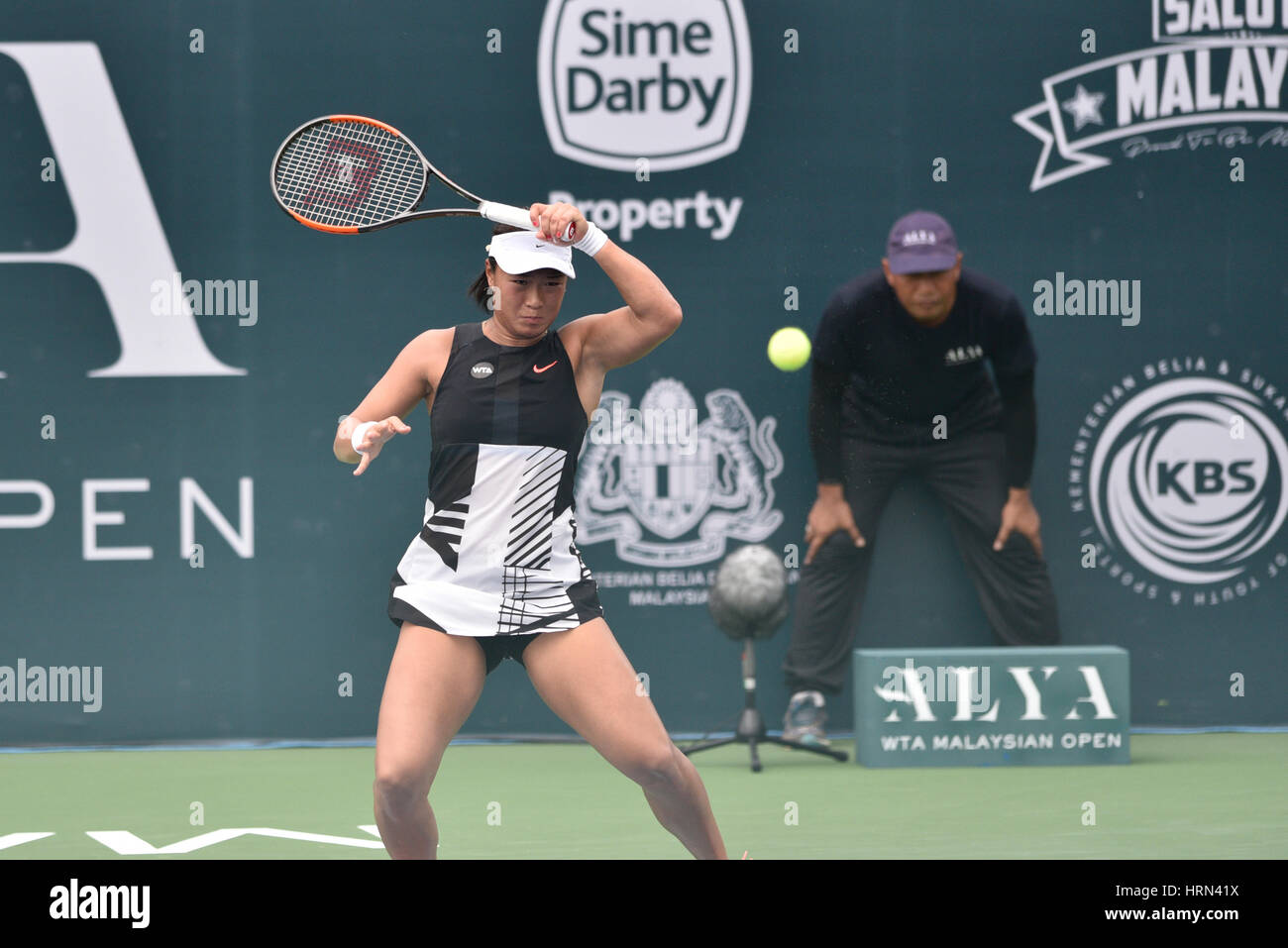 Kuala Lumpur, Malaysia. 3rd Mar, 2017. Xinyun Han of China return the ...