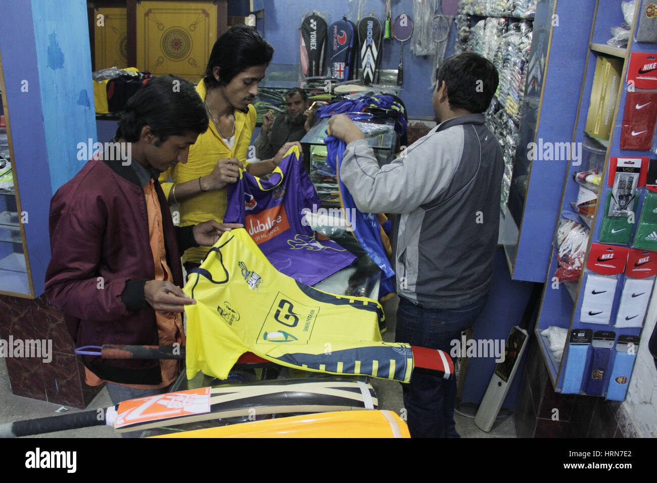 Domestic cricket league in pakistan hi-res stock photography and images ...
