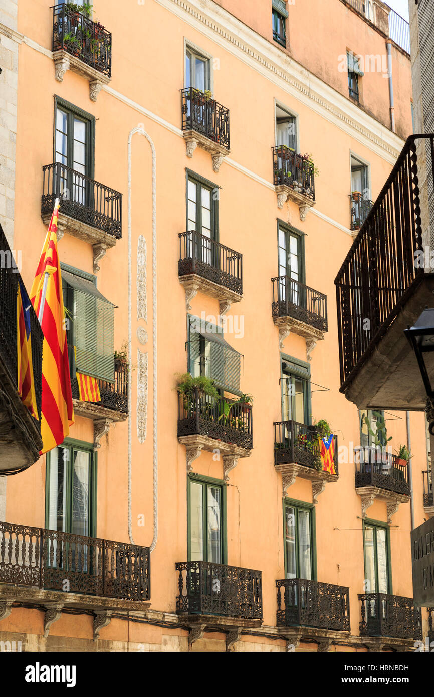 barri vell old quarter architecture, Girona, Spain Stock Photo - Alamy