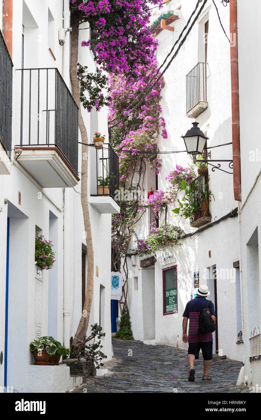 Exploring the narrow whitewashed streets of Cadaques, Costa Brava ...