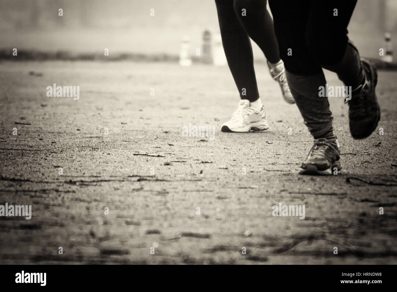 People doing keep fit exercise in the park Stock Photo - Alamy