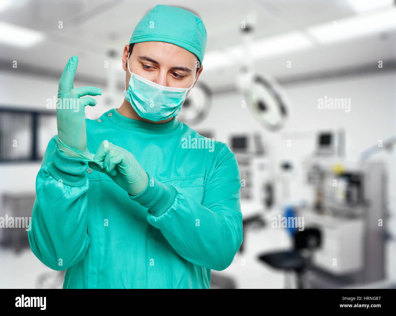 Pediatric surgeon hi-res stock photography and images - Alamy