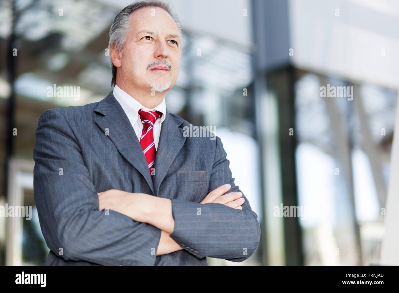 Old businessman thinking work outdoor hi-res stock photography and ...